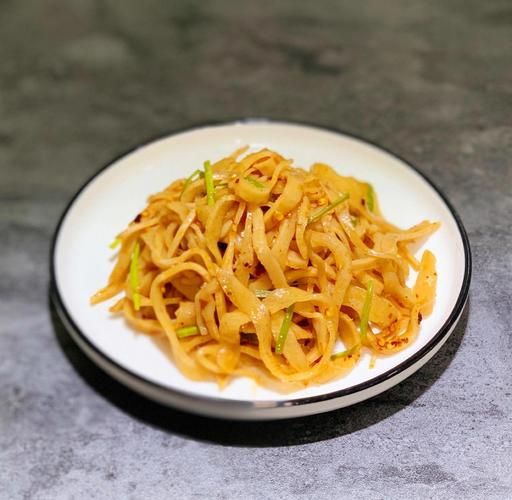 凉拌笋丝怎么做_凉拌笋丝的家常做法大全-第3张图片-山城妙识 凉拌笋丝怎么做_凉拌笋丝的家常做法大全-第3张图片-山城妙识