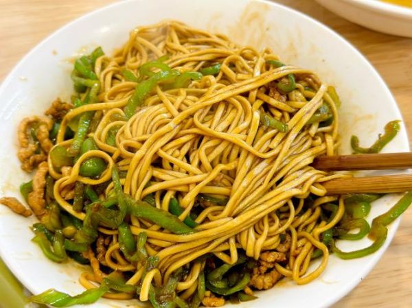 拌面图片大全高清图片_拌面怎么做才好吃-第1张图片-山城妙识