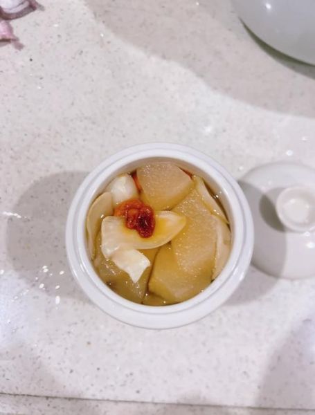 川贝炖雪梨的正确吃法_川贝炖雪梨什么时候吃最好-第2张图片-山城妙识 川贝炖雪梨的正确吃法_川贝炖雪梨什么时候吃最好-第2张图片-山城妙识