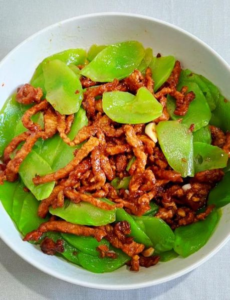 莴笋炒肉盖饭怎么做_莴笋炒肉盖饭热量高吗-第2张图片-山城妙识 莴笋炒肉盖饭怎么做_莴笋炒肉盖饭热量高吗-第2张图片-山城妙识