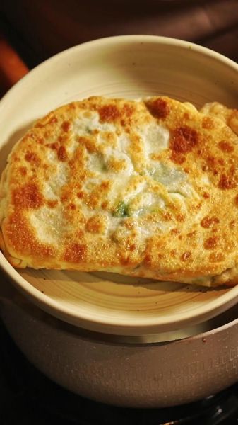 韭菜鸡蛋盒子馅怎么调好吃_韭菜鸡蛋盒子馅的调味秘诀-第1张图片-山城妙识 韭菜鸡蛋盒子馅怎么调好吃_韭菜鸡蛋盒子馅的调味秘诀-第1张图片-山城妙识