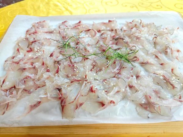 鱼生怎么切才薄_鱼生用什么鱼最好-第3张图片-山城妙识