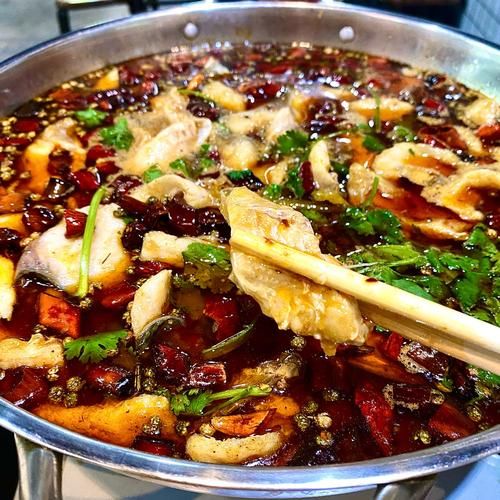 鱼火锅的做法_家庭视频怎么做-第1张图片-山城妙识