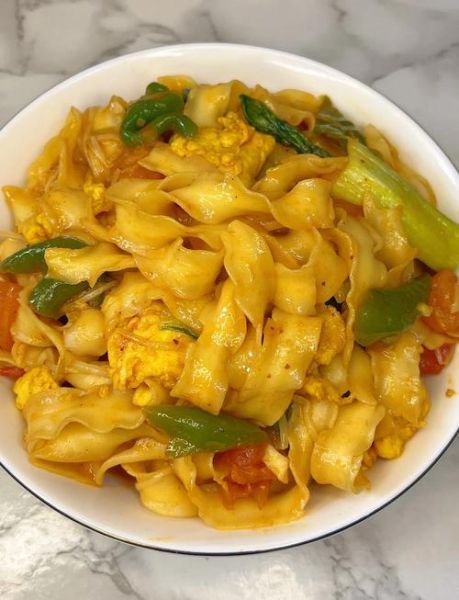 刀削面怎么炒不粘锅_家庭版刀削面做法-第1张图片-山城妙识