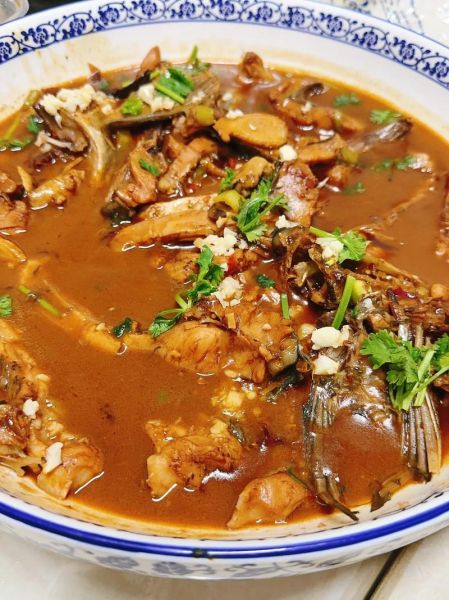 农家炖鱼怎么做_农家炖鱼用什么鱼最好-第3张图片-山城妙识