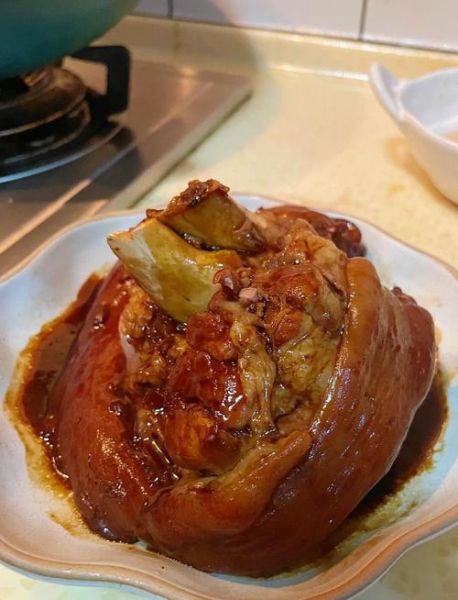 凉拌猪肘子怎么做_凉拌猪肘子要焯水吗-第2张图片-山城妙识