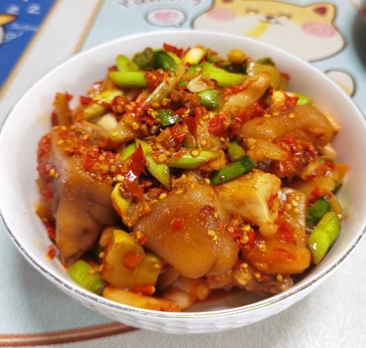 凉拌猪肘子怎么做_凉拌猪肘子要焯水吗-第3张图片-山城妙识