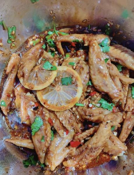 泡鸡翅尖的做法大全_如何做出酸辣爽脆的泡鸡翅尖-第1张图片-山城妙识