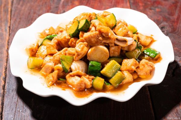 腰果鸡丁怎么做_腰果鸡丁需要焯水吗-第2张图片-山城妙识