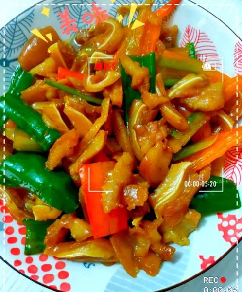 爆炒猪耳朵怎么做_爆炒猪耳朵需要焯水吗-第3张图片-山城妙识 爆炒猪耳朵怎么做_爆炒猪耳朵需要焯水吗-第3张图片-山城妙识