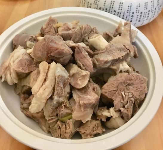 清水煮大块羊肉怎么做_大块羊肉煮多久才烂-第3张图片-山城妙识 清水煮大块羊肉怎么做_大块羊肉煮多久才烂-第3张图片-山城妙识