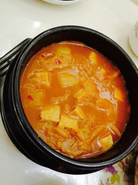 辣白菜煮什么好吃_辣白菜和什么一起煮最香-第1张图片-山城妙识