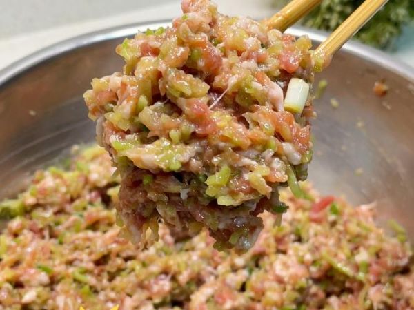 萝卜猪肉饺子馅怎么调_萝卜猪肉饺子馅放什么调料-第3张图片-山城妙识