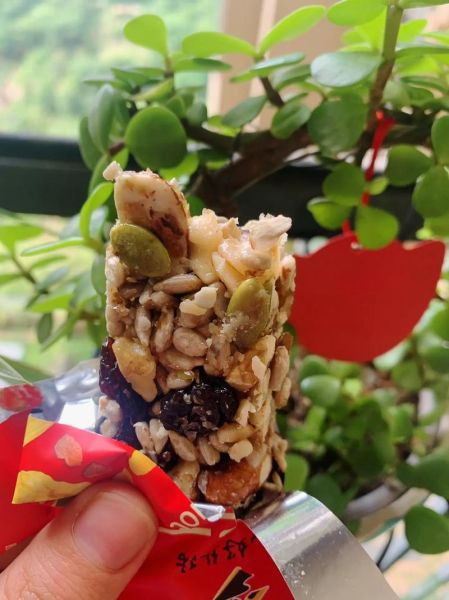 切糕为什么这么贵_切糕价格真相-第1张图片-山城妙识 切糕为什么这么贵_切糕价格真相-第1张图片-山城妙识