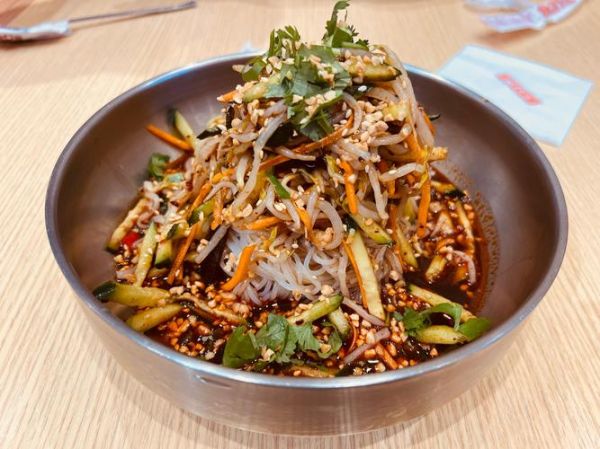 韩式拌冷面怎么做_正宗韩式拌冷面做法大全-第2张图片-山城妙识