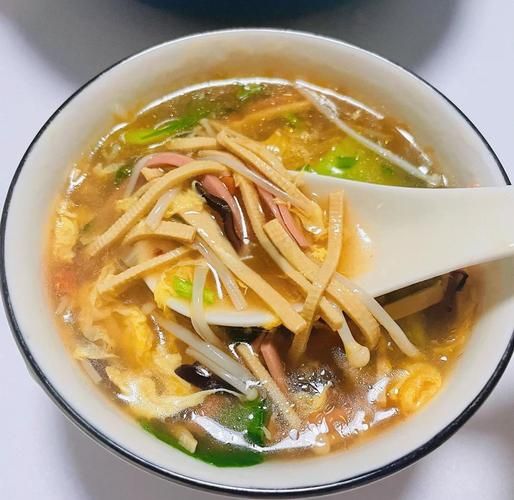 家常酸辣汤怎么做_酸辣汤的家常做法步骤-第3张图片-山城妙识