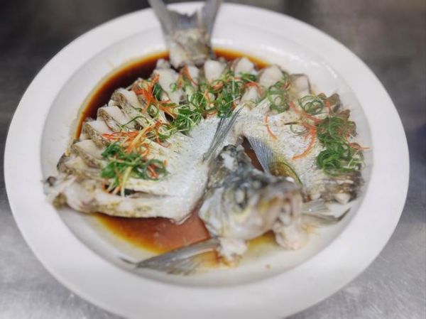 蒸鱼用冷水还是热水_蒸鱼几分钟才鲜嫩-第3张图片-山城妙识 蒸鱼用冷水还是热水_蒸鱼几分钟才鲜嫩-第3张图片-山城妙识