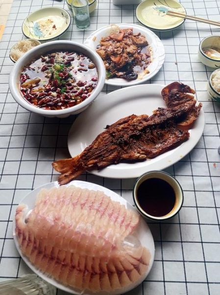 清蒸虹鳟鱼怎么做好吃_虹鳟鱼蒸多久才嫩-第2张图片-山城妙识