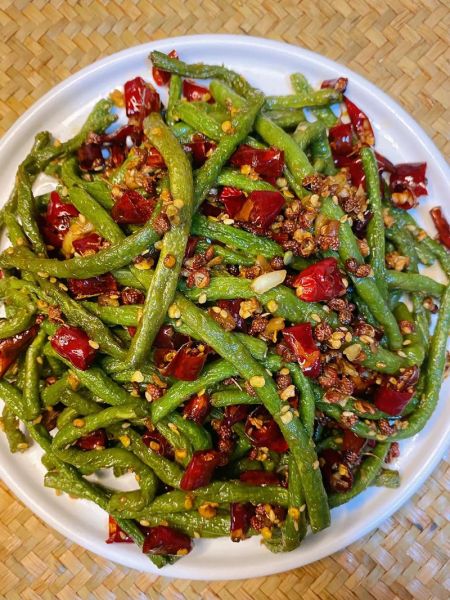 干煸豆角怎么做好吃又简单_家常干煸豆角做法-第2张图片-山城妙识