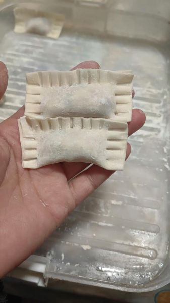 学包抄手视频_抄手怎么包才不破皮-第2张图片-山城妙识