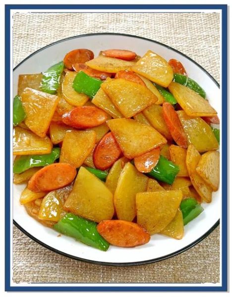 土豆片炒火腿肠怎么做_家常火腿肠炒土豆片技巧-第1张图片-山城妙识