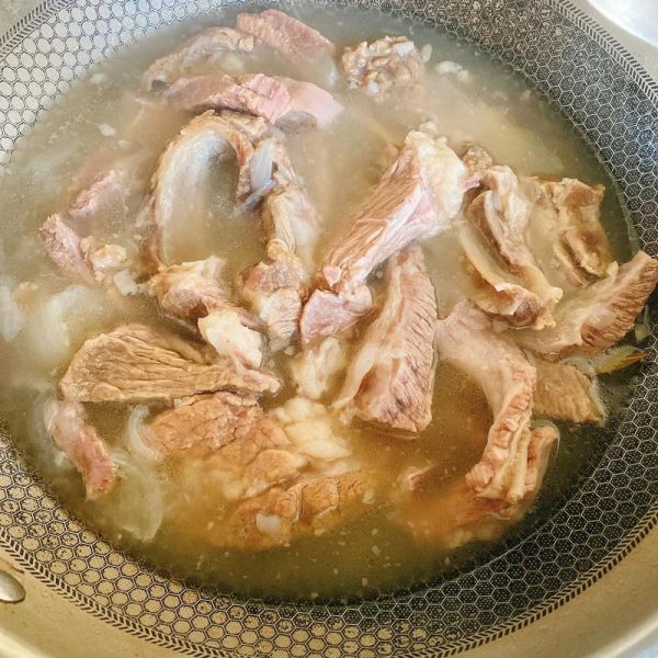 牛肋骨怎么炖才烂_家常牛肋骨做法大全-第2张图片-山城妙识