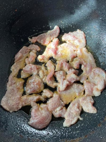 合川肉片怎么做才正宗_合川肉片和回锅肉区别-第3张图片-山城妙识 合川肉片怎么做才正宗_合川肉片和回锅肉区别-第3张图片-山城妙识