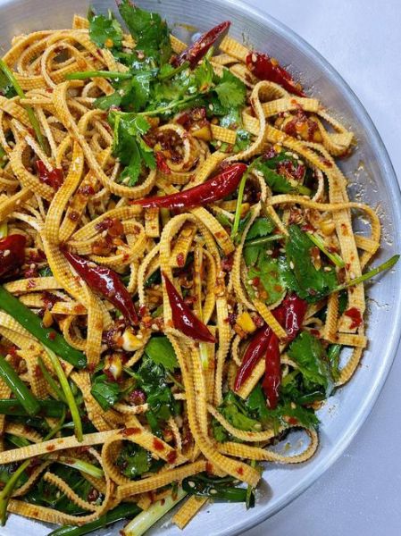 麻辣豆腐丝怎么做_家常做法大全-第1张图片-山城妙识