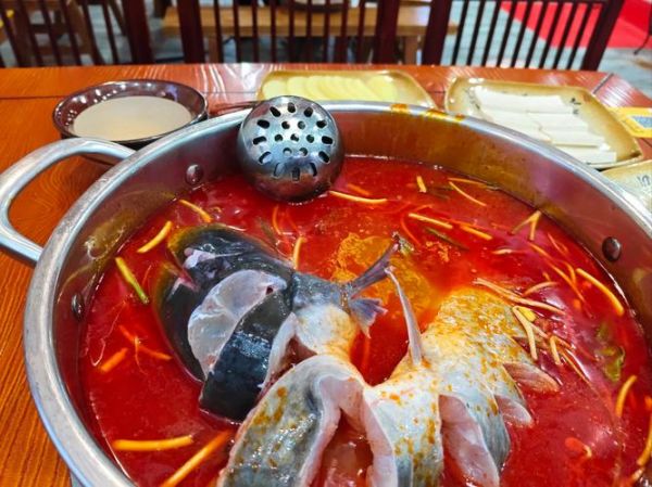 凯里酸汤鱼怎么做_正宗凯里酸汤鱼配方-第2张图片-山城妙识