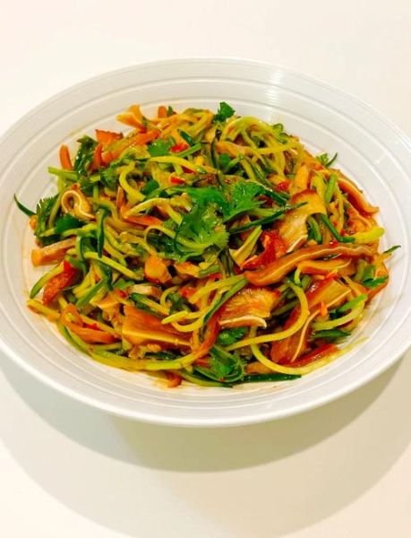 猪耳朵怎么凉拌好吃_猪耳朵凉拌做法大全-第2张图片-山城妙识