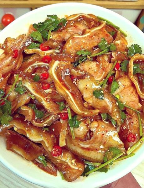 猪耳朵怎么凉拌好吃_猪耳朵凉拌做法大全-第1张图片-山城妙识