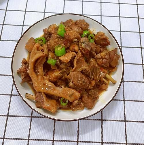 清炖啤酒鸭怎么做_啤酒鸭去腥技巧-第2张图片-山城妙识