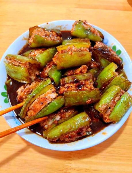 尖椒酿肉的家常做法_尖椒酿肉怎么做好吃-第1张图片-山城妙识