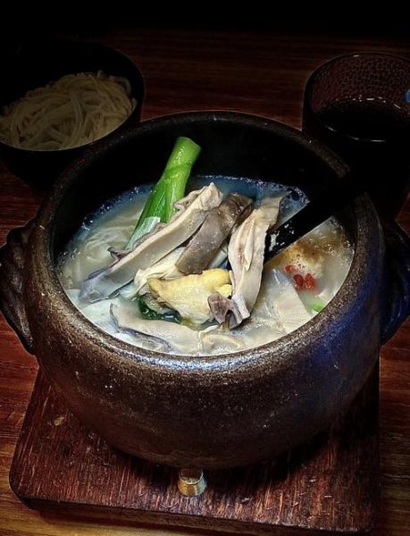 胡椒猪肚鸡白汤怎么做_胡椒猪肚鸡白汤变白技巧-第1张图片-山城妙识 胡椒猪肚鸡白汤怎么做_胡椒猪肚鸡白汤变白技巧-第1张图片-山城妙识