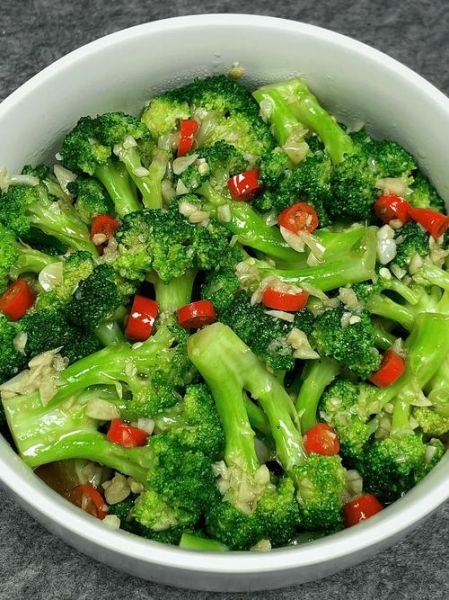 蚝油西兰花怎么做才好吃_蚝油西兰花怎么炒才脆嫩-第3张图片-山城妙识