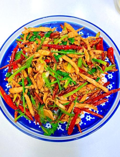 香辣肉丝怎么做_香辣肉丝的家常做法步骤-第1张图片-山城妙识 香辣肉丝怎么做_香辣肉丝的家常做法步骤-第1张图片-山城妙识