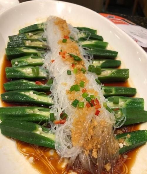 蒜蓉粉丝蒸秋葵怎么做_蒸秋葵需要焯水吗-第3张图片-山城妙识