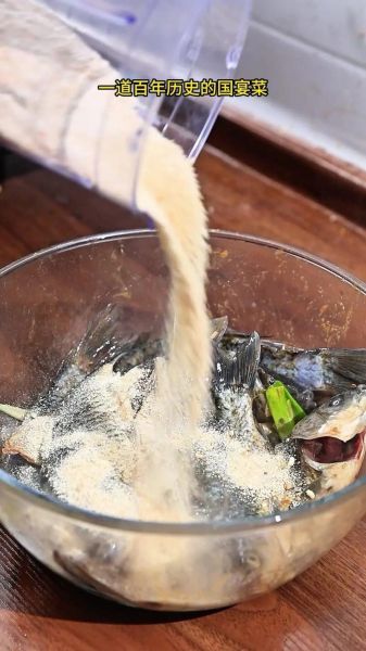 酥骨鲫鱼怎么做_酥骨鲫鱼的家常做法-第2张图片-山城妙识