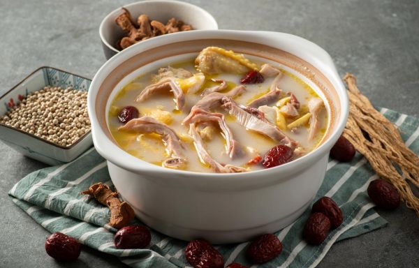 猪肚煲鸡放什么药材_猪肚煲鸡药材搭配推荐-第2张图片-山城妙识