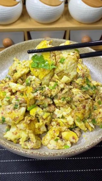 虾酱鸡蛋糕怎么做_虾酱鸡蛋糕的家常做法-第1张图片-山城妙识