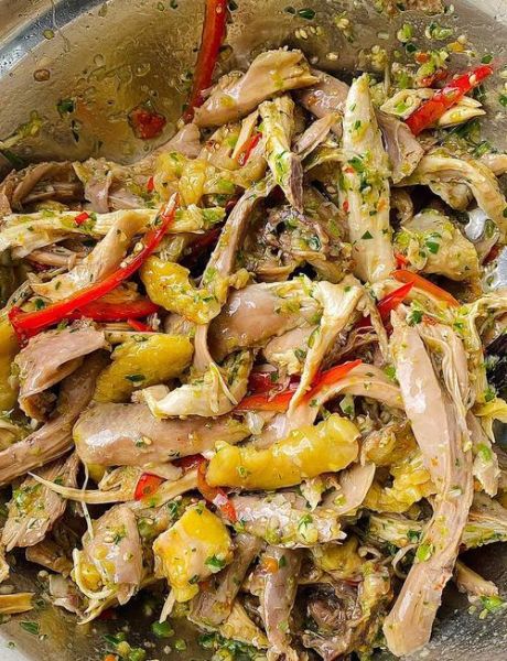 凉拌手撕鸡怎么做_正宗做法详细步骤-第1张图片-山城妙识