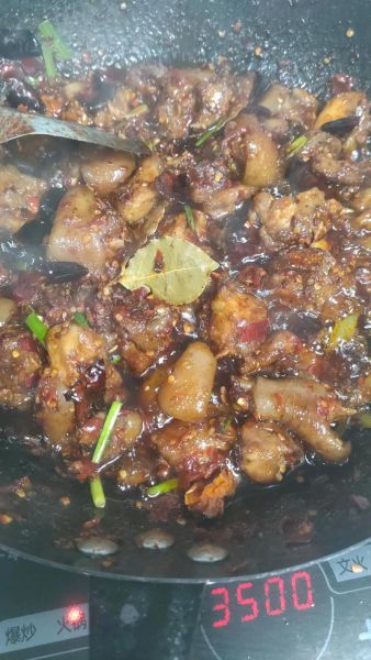 炖兔子肉怎么做好吃_家常炖兔子肉的做法大全-第2张图片-山城妙识