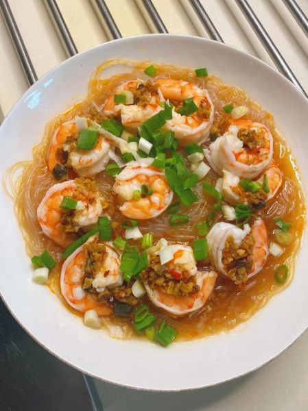 蒜蓉粉丝虾怎么摆盘好看_蒜蓉粉丝虾摆盘技巧-第3张图片-山城妙识 蒜蓉粉丝虾怎么摆盘好看_蒜蓉粉丝虾摆盘技巧-第3张图片-山城妙识