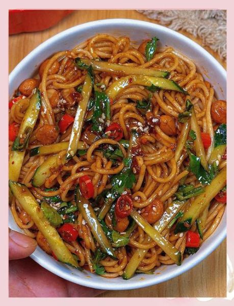 怎样炒凉面好吃_凉面怎么炒不粘锅-第1张图片-山城妙识 怎样炒凉面好吃_凉面怎么炒不粘锅-第1张图片-山城妙识