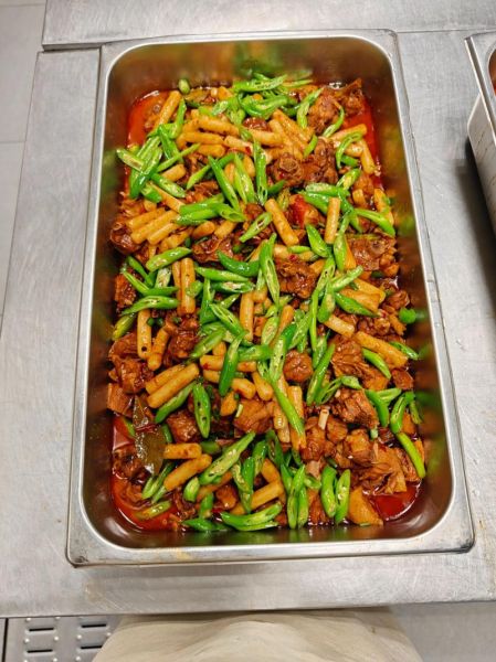 大锅饭怎么做好吃_大锅饭简单又好吃的做法-第1张图片-山城妙识