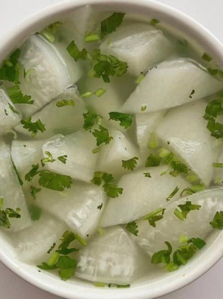 清炖萝卜汤怎么炖好喝_家常清炖萝卜汤做法-第1张图片-山城妙识 清炖萝卜汤怎么炖好喝_家常清炖萝卜汤做法-第1张图片-山城妙识