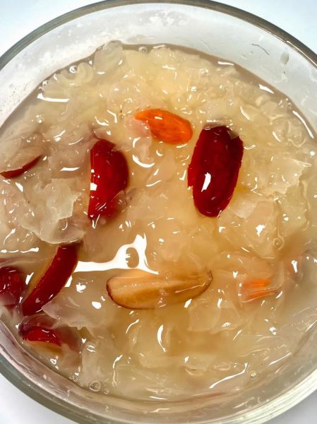 银耳汤什么人不能喝_银耳汤禁忌人群有哪些-第1张图片-山城妙识 银耳汤什么人不能喝_银耳汤禁忌人群有哪些-第1张图片-山城妙识