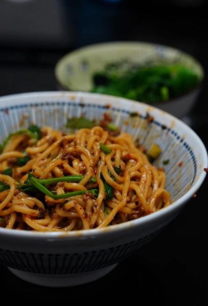 素椒杂酱面怎么做_素椒杂酱面热量高吗-第2张图片-山城妙识