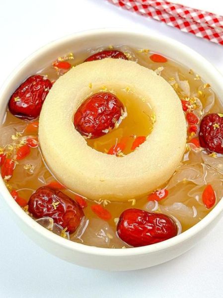 银耳莲子羹怎么做_银耳莲子羹需要泡多久-第3张图片-山城妙识 银耳莲子羹怎么做_银耳莲子羹需要泡多久-第3张图片-山城妙识