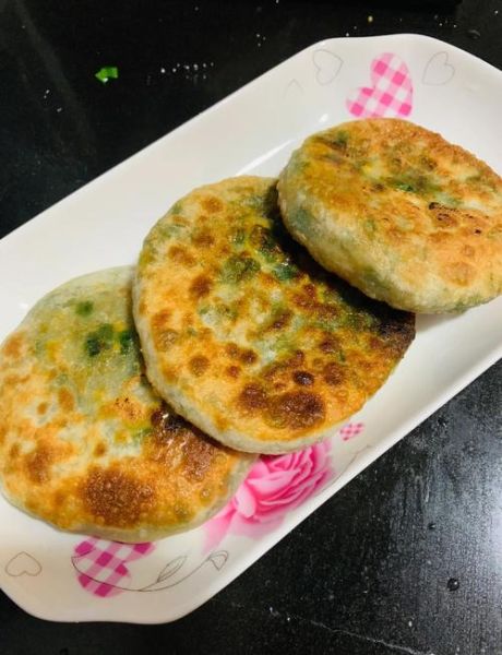 鸡蛋韭菜饼怎么做好吃_鸡蛋韭菜饼的家常做法-第3张图片-山城妙识